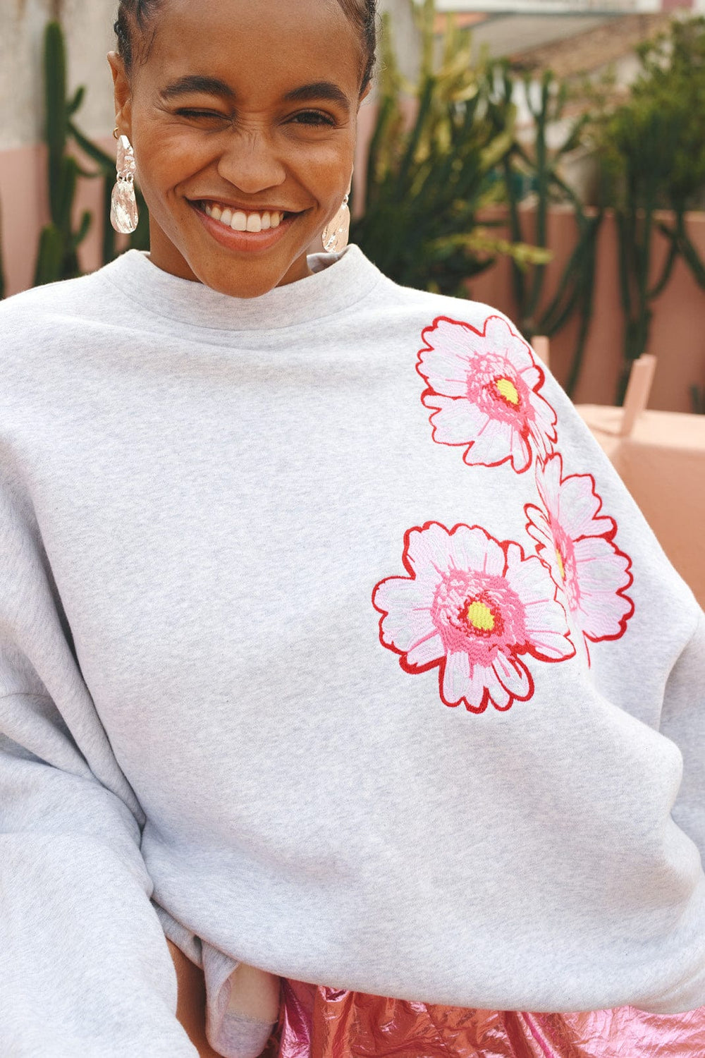 Fashion in bold colours and prints | Dare to be colourful – POM Amsterdam