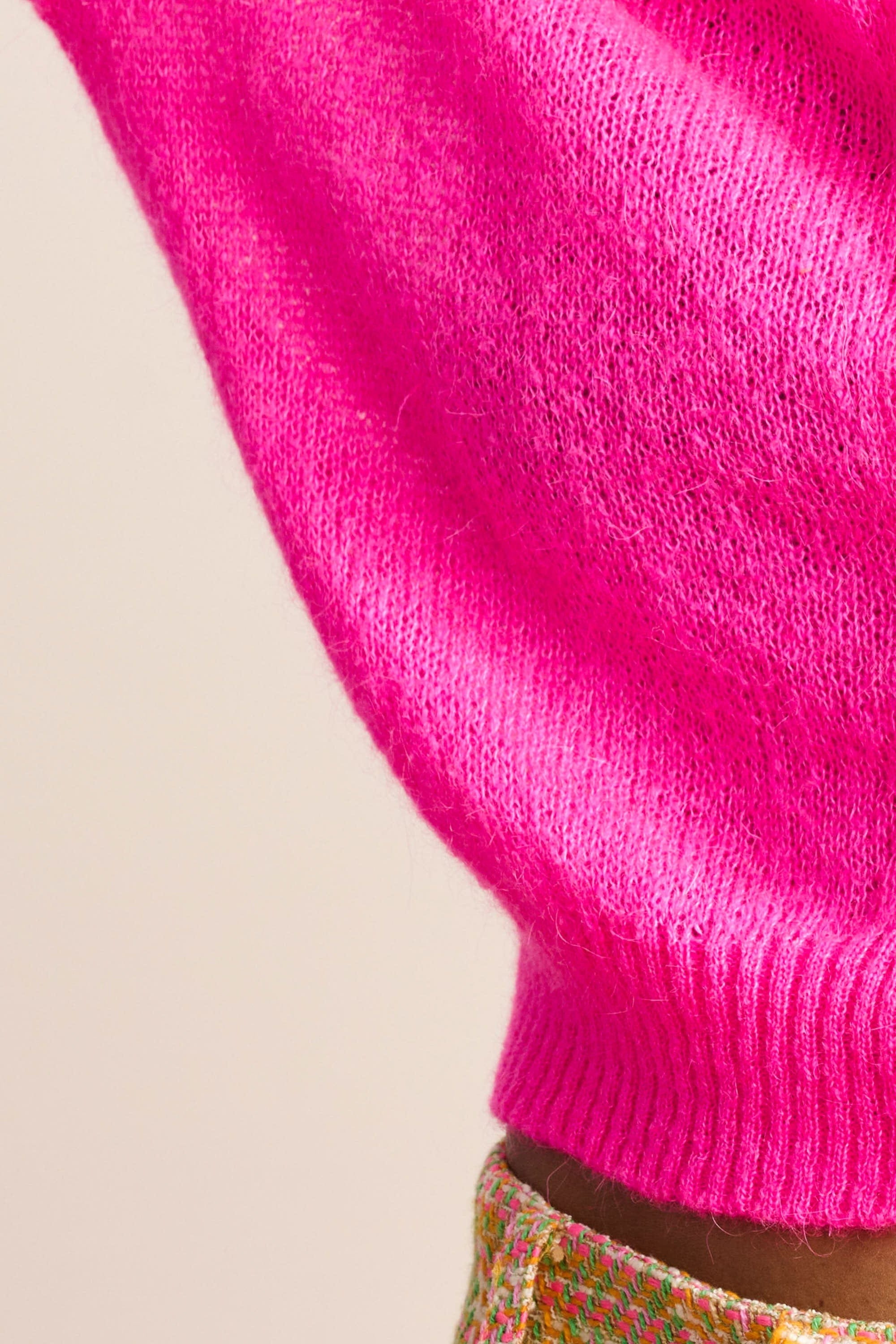 Neon colour trend of spring summer 2024: from bright yellow to powerful ...